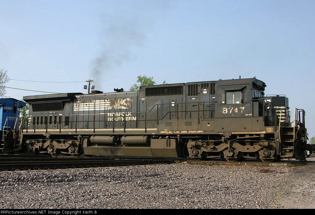 NS 8747